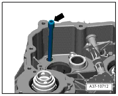 Audi Workshop Manuals > A4 Mk2 > Power transmission > Servicing ...